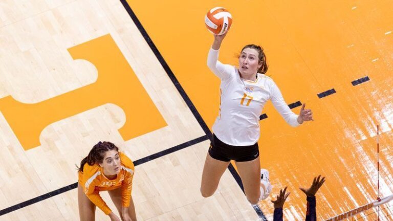 Top 10 Best Opposite Hitters in Women’s Volleyball – SPORTS